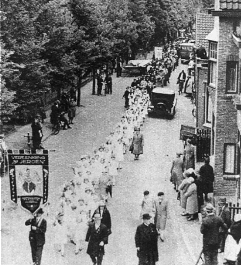 Blog12917: Processie – BLOGnoordwijk (Heimatsammlung)
